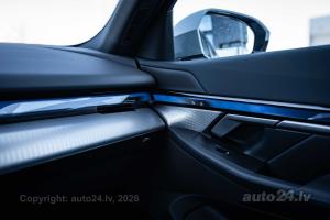 Pelēks BMW i5 2025 Tallina, ar dzinēja tilpumu 0.00 L un nobraukumu 10 tūkst. km par 54990 €, foto 28 vietnē AUTOMOTO.COM.LV