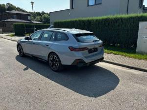 Pelēks BMW i5 2024 Kauņa, ar dzinēja tilpumu 0.00 L un nobraukumu 27 tūkst. km par 49800 €, foto 4 vietnē AUTOMOTO.COM.LV
