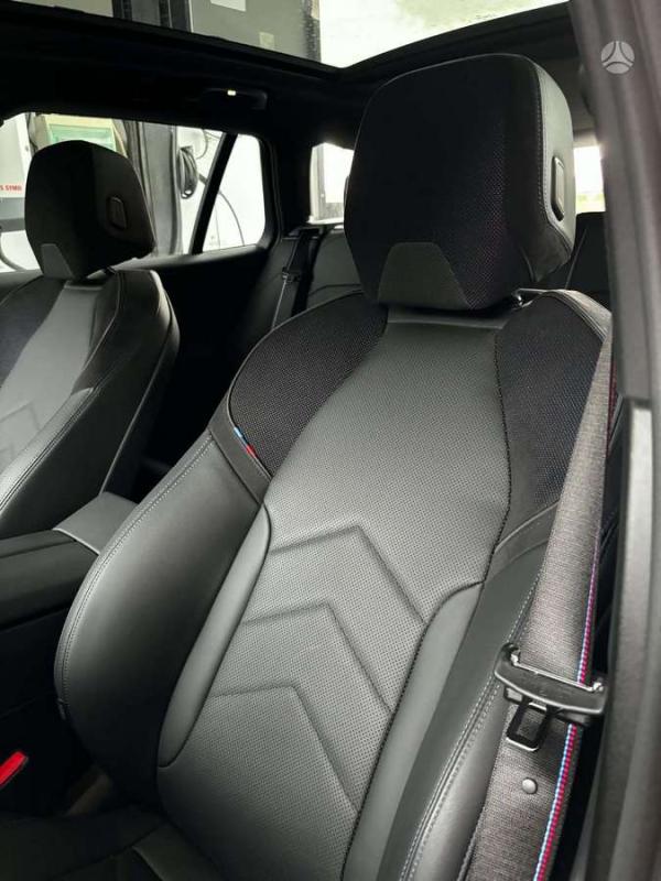 Grey BMW i5 2024 in Kaunas, with an engine capacity of 0.00 L and mileage of 27 thousand km for 49800 €, photo 7 on AUTOMOTO.COM.LV