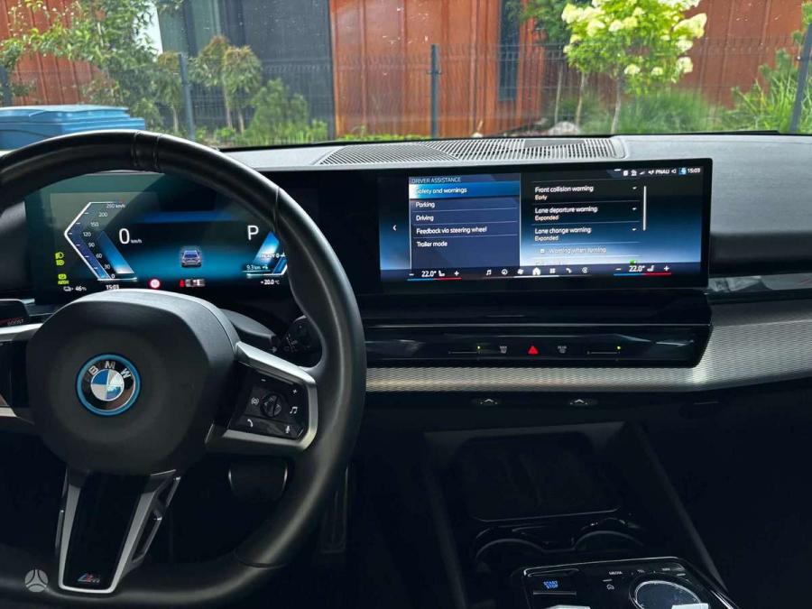 Pelēks BMW i5 2024 Kauņa, ar dzinēja tilpumu 0.00 L un nobraukumu 27 tūkst. km par 49800 €, foto 14 vietnē AUTOMOTO.COM.LV