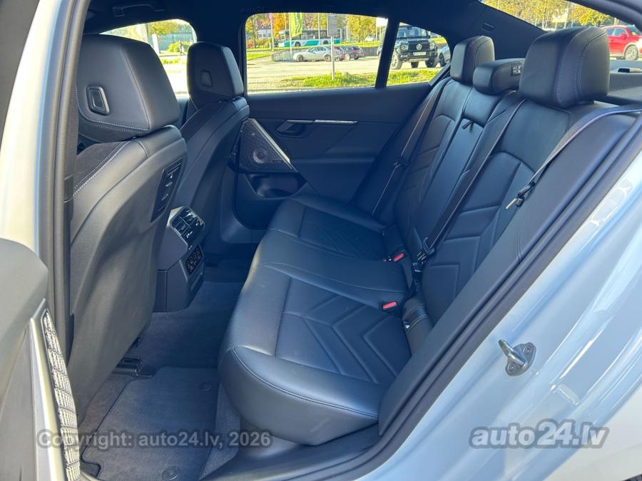 Белый БМВ i5 2024 в Таллин, объемом двигателя 0.00 л и пробегом 40 тыс. км за 59900 €, фото 10 на AUTOMOTO.COM.LV