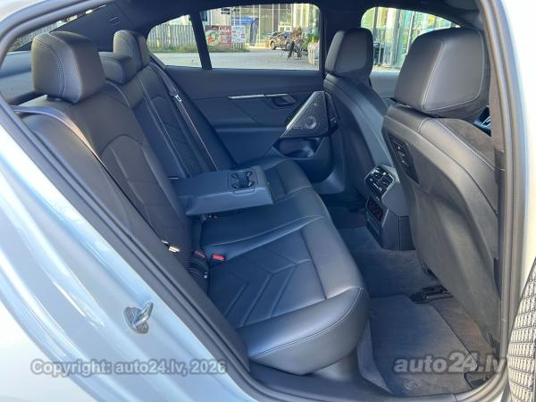 Белый БМВ i5 2024 в Таллин, объемом двигателя 0.00 л и пробегом 40 тыс. км за 59900 €, фото 10 на AUTOMOTO.COM.LV