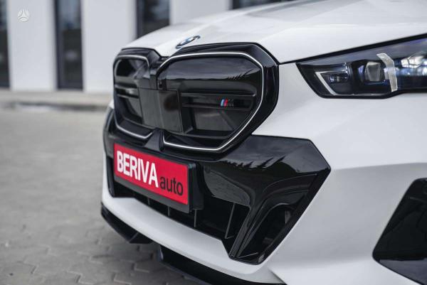 White BMW i5 2024 in Vilnius, with an engine capacity of 0.00 L and mileage of 67 thousand km for 55999 €, photo 7 on AUTOMOTO.COM.LV
