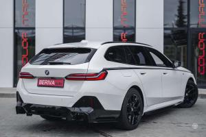 White BMW i5 2024 in Vilnius, with an engine capacity of 0.00 L and mileage of 67 thousand km for 55999 €, photo 12 on AUTOMOTO.COM.LV