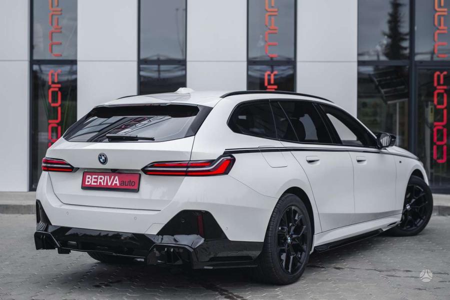 White BMW i5 2024 in Vilnius, with an engine capacity of 0.00 L and mileage of 67 thousand km for 55999 €, photo 12 on AUTOMOTO.COM.LV