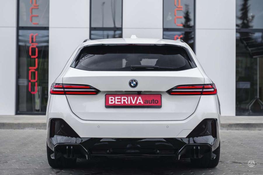 White BMW i5 2024 in Vilnius, with an engine capacity of 0.00 L and mileage of 67 thousand km for 55999 €, photo 15 on AUTOMOTO.COM.LV
