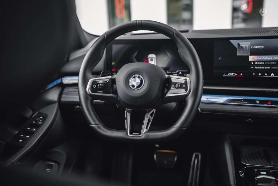 White BMW i5 2024 in Vilnius, with an engine capacity of 0.00 L and mileage of 67 thousand km for 55999 €, photo 31 on AUTOMOTO.COM.LV