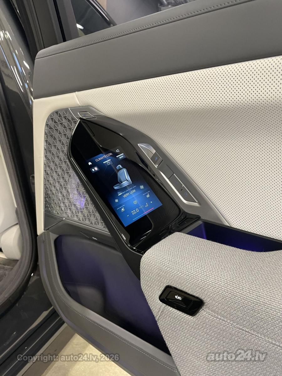 Melns BMW i7 2022 Tallina, ar dzinēja tilpumu 0.00 L un nobraukumu 73 tūkst. km par 87900 €, foto 25 vietnē AUTOMOTO.COM.LV