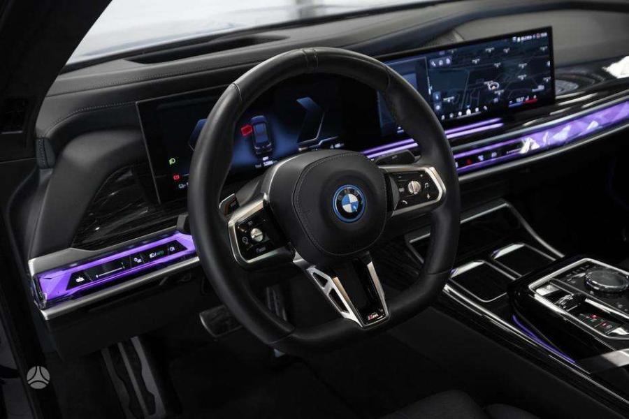 Черный БМВ i7 2022 в Тукумс, объемом двигателя 0.00 л и пробегом 50 тыс. км за 87000 €, фото 26 на AUTOMOTO.COM.LV