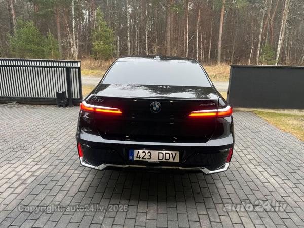 Black BMW i7 2023 in Tallinn, with an engine capacity of 0.00 L and mileage of 26 thousand km for 93900 €, photo 5 on AUTOMOTO.COM.LV