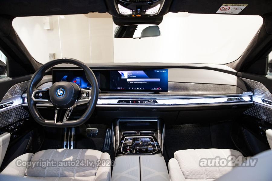 Black BMW i7 2023 in Tallinn, with an engine capacity of 0.00 L and mileage of 38 thousand km for 96993 €, photo 9 on AUTOMOTO.COM.LV
