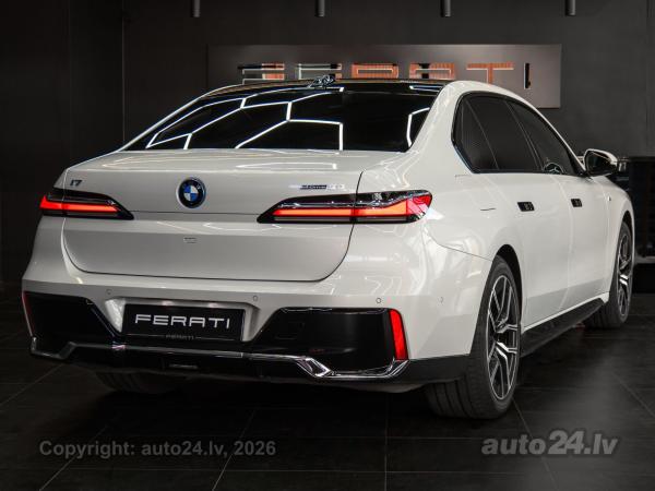 Balts BMW i7 2025 Tallina, ar dzinēja tilpumu 0.00 L un nobraukumu 18 tūkst. km par 104900 €, foto 3 vietnē AUTOMOTO.COM.LV