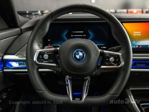 Balts BMW i7 2025 Tallina, ar dzinēja tilpumu 0.00 L un nobraukumu 18 tūkst. km par 104900 €, foto 9 vietnē AUTOMOTO.COM.LV