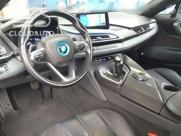 Black BMW I8 2015 in Vilnius, with an engine capacity of 0.00 L and mileage of 40 thousand km for 49000 €, photo 5 on AUTOMOTO.COM.LV