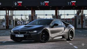 Melns BMW I8 2015 Tallina, ar dzinēja tilpumu 1.50 L un nobraukumu 124 tūkst. km par 44999 €, foto 7 vietnē AUTOMOTO.COM.LV