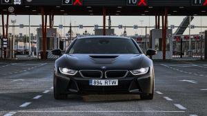 Melns BMW I8 2015 Tallina, ar dzinēja tilpumu 1.50 L un nobraukumu 124 tūkst. km par 44999 €, foto 8 vietnē AUTOMOTO.COM.LV