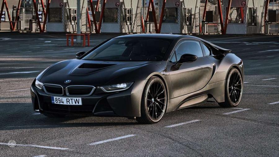 Melns BMW I8 2015 Tallina, ar dzinēja tilpumu 1.50 L un nobraukumu 124 tūkst. km par 44999 €, foto 9 vietnē AUTOMOTO.COM.LV