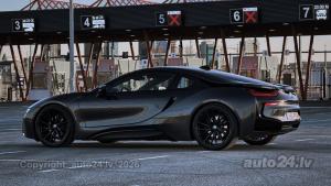 Pelēks BMW I8 2015 Tallina, ar dzinēja tilpumu 1.50 L un nobraukumu 124 tūkst. km par 49999 €, foto 5 vietnē AUTOMOTO.COM.LV