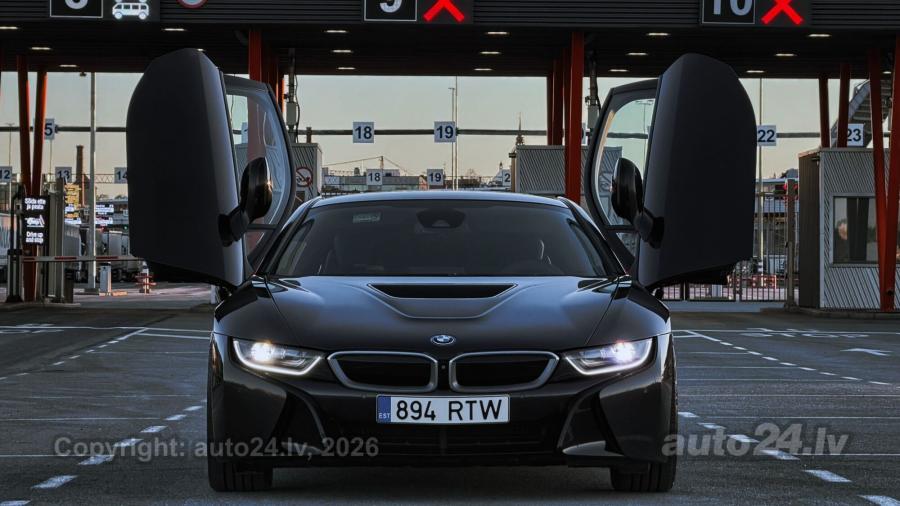 Pelēks BMW I8 2015 Tallina, ar dzinēja tilpumu 1.50 L un nobraukumu 124 tūkst. km par 49999 €, foto 6 vietnē AUTOMOTO.COM.LV