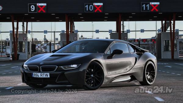 Серый БМВ И8 2015 в Таллин, объемом двигателя 1.50 л и пробегом 124 тыс. км за 49999 €, фото 6 на AUTOMOTO.COM.LV