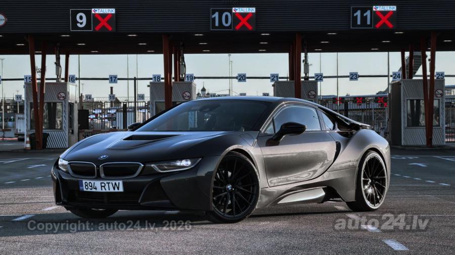 Pelēks BMW I8 2015 Tallina, ar dzinēja tilpumu 1.50 L un nobraukumu 124 tūkst. km par 49999 €, foto 7 vietnē AUTOMOTO.COM.LV