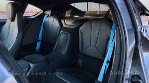Pelēks BMW I8 2015 Tallina, ar dzinēja tilpumu 1.50 L un nobraukumu 124 tūkst. km par 49999 €, foto 15 vietnē AUTOMOTO.COM.LV