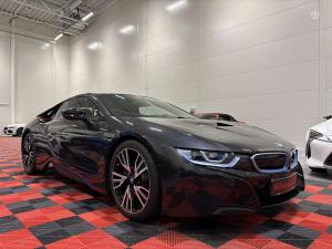 Grey BMW I8 2017 in Vilnius, with an engine capacity of 1.50 L and mileage of 62 thousand km for 64999 €, photo 4 on AUTOMOTO.COM.LV