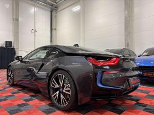 Grey BMW I8 2017 in Vilnius, with an engine capacity of 1.50 L and mileage of 62 thousand km for 64999 €, photo 7 on AUTOMOTO.COM.LV