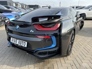 Pelēks BMW I8 2019 Kauņa, ar dzinēja tilpumu 1.50 L un nobraukumu 12 tūkst. km par 65900 €, foto 6 vietnē AUTOMOTO.COM.LV