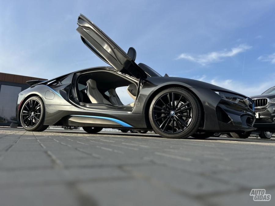 Pelēks BMW I8 2019 Kauņa, ar dzinēja tilpumu 1.50 L un nobraukumu 12 tūkst. km par 65900 €, foto 11 vietnē AUTOMOTO.COM.LV