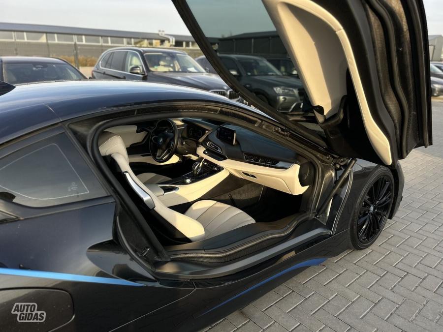 Pelēks BMW I8 2019 Kauņa, ar dzinēja tilpumu 1.50 L un nobraukumu 12 tūkst. km par 65900 €, foto 34 vietnē AUTOMOTO.COM.LV