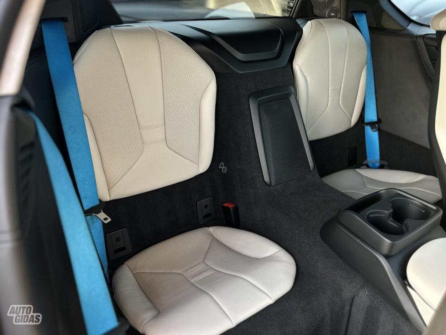 Pelēks BMW I8 2019 Kauņa, ar dzinēja tilpumu 1.50 L un nobraukumu 12 tūkst. km par 65900 €, foto 38 vietnē AUTOMOTO.COM.LV
