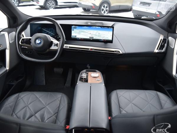 Melns BMW iX 2021 Rīga, ar dzinēja tilpumu 0.00 L un nobraukumu 42 tūkst. km par 59900 €, foto 4 vietnē AUTOMOTO.COM.LV