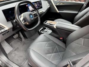 Black BMW iX 2021 in Vilnius, with an engine capacity of 0.00 L and mileage of 130 thousand km for 38900 €, photo 8 on AUTOMOTO.COM.LV