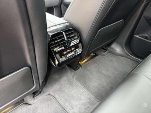Black BMW iX 2021 in Vilnius, with an engine capacity of 0.00 L and mileage of 130 thousand km for 38900 €, photo 18 on AUTOMOTO.COM.LV