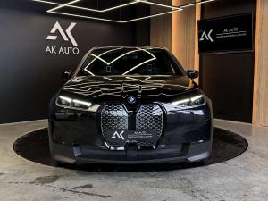 Black BMW iX 2022 in Kaunas, with an engine capacity of 0.00 L and mileage of 143 thousand km for 36990 €, photo 4 on AUTOMOTO.COM.LV