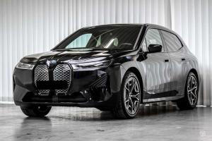 Melns BMW iX 2022 Tukums, ar dzinēja tilpumu 0.00 L un nobraukumu 79 tūkst. km par 45777 €, foto  vietnē AUTOMOTO.COM.LV