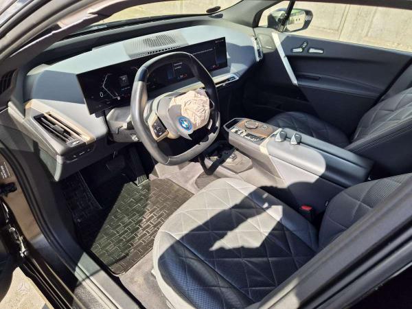 Melns BMW iX 2022 Mažeikiai, ar dzinēja tilpumu 0.00 L un nobraukumu 59 tūkst. km par 28800 €, foto 7 vietnē AUTOMOTO.COM.LV