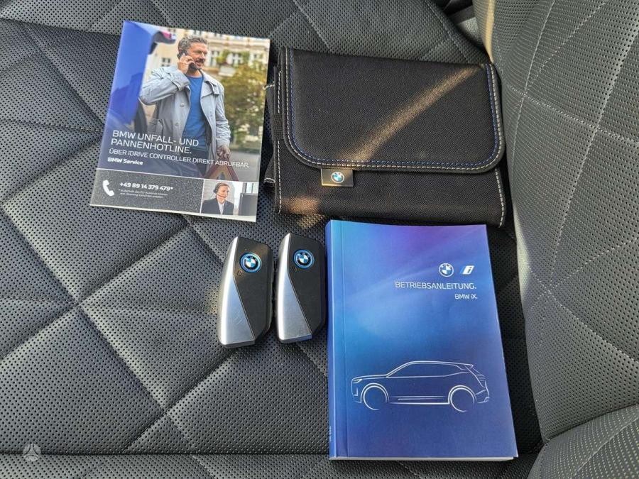 Melns BMW iX 2022 Mažeikiai, ar dzinēja tilpumu 0.00 L un nobraukumu 59 tūkst. km par 28800 €, foto 21 vietnē AUTOMOTO.COM.LV