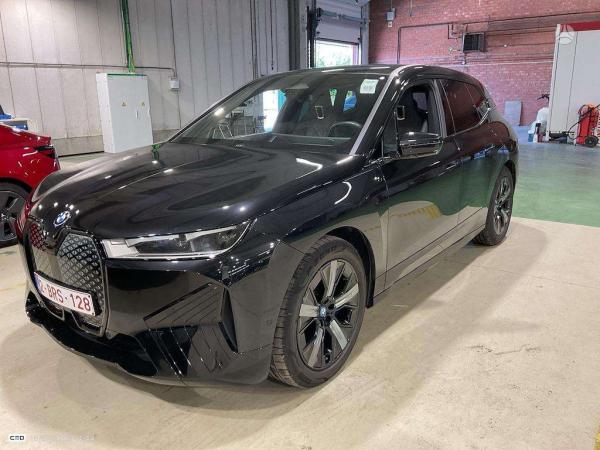 Melns BMW iX 2022 Viļņa, ar dzinēja tilpumu 0.00 L un nobraukumu 78 tūkst. km par 45500 €, foto 3 vietnē AUTOMOTO.COM.LV
