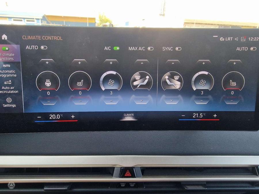 Black BMW iX 2022 in Siauliai, with an engine capacity of 0.00 L and mileage of 79 thousand km for 29900 €, photo 12 on AUTOMOTO.COM.LV
