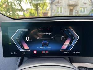 Черный БМВ iX 2022 в Шяуляй, объемом двигателя 0.00 л и пробегом 140 тыс. км за 38700 €, фото 31 на AUTOMOTO.COM.LV