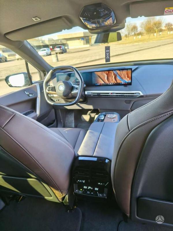 Черный БМВ iX 2023 в Каунас, объемом двигателя 0.00 л и пробегом 59 тыс. км за 42000 €, фото 7 на AUTOMOTO.COM.LV