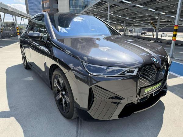 Melns BMW iX 2023 Viļņa, ar dzinēja tilpumu 0.00 L un nobraukumu 63 tūkst. km par 45900 €, foto 10 vietnē AUTOMOTO.COM.LV
