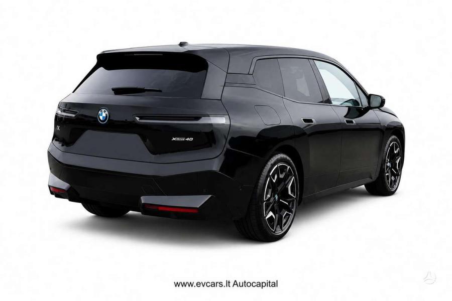 Melns BMW iX 2024 Viļņa, ar dzinēja tilpumu 0.00 L un nobraukumu 32 tūkst. km par 49990 €, foto 3 vietnē AUTOMOTO.COM.LV