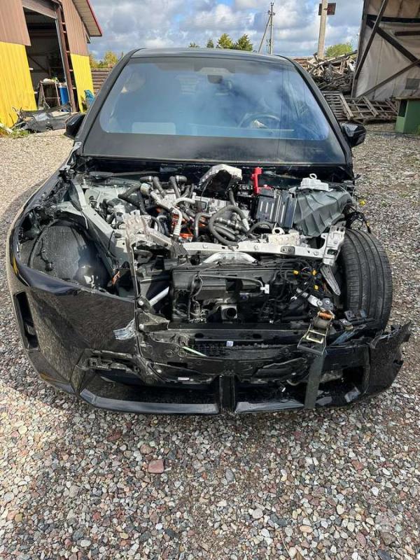 Melns BMW iX 2025 Klaipėda, ar dzinēja tilpumu 0.00 L un nobraukumu 12 tūkst. km par 23900 €, foto 6 vietnē AUTOMOTO.COM.LV