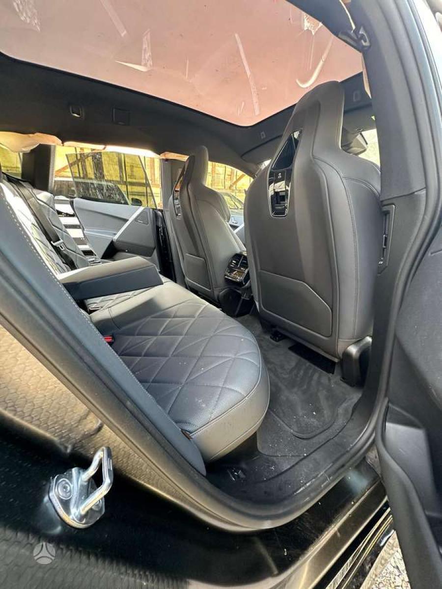 Melns BMW iX 2025 Klaipėda, ar dzinēja tilpumu 0.00 L un nobraukumu 12 tūkst. km par 23900 €, foto 17 vietnē AUTOMOTO.COM.LV
