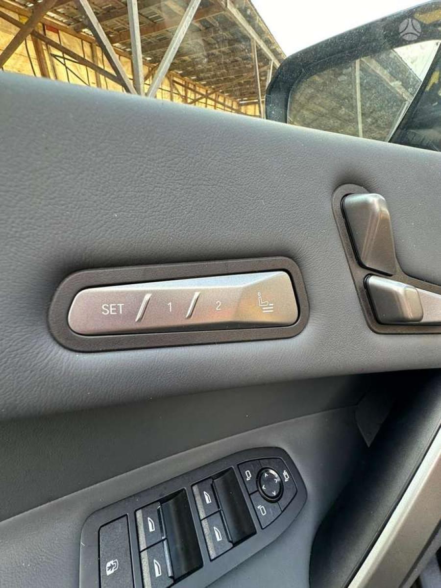 Melns BMW iX 2025 Klaipėda, ar dzinēja tilpumu 0.00 L un nobraukumu 12 tūkst. km par 23900 €, foto 22 vietnē AUTOMOTO.COM.LV