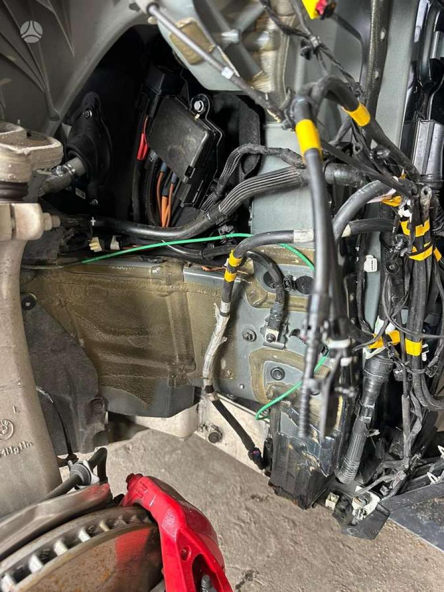Melns BMW iX 2025 Klaipėda, ar dzinēja tilpumu 0.00 L un nobraukumu 12 tūkst. km par 23900 €, foto 35 vietnē AUTOMOTO.COM.LV