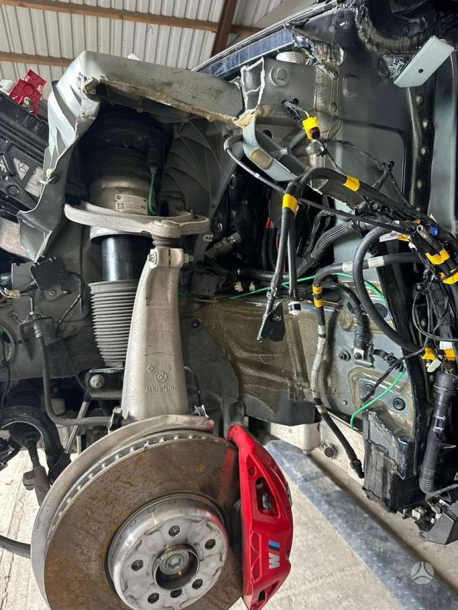 Melns BMW iX 2025 Klaipėda, ar dzinēja tilpumu 0.00 L un nobraukumu 12 tūkst. km par 23900 €, foto 37 vietnē AUTOMOTO.COM.LV